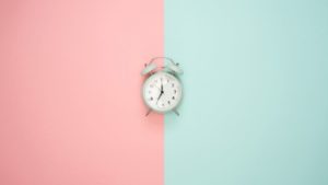 Aplicativo para bater ponto: 5 benefícios do relógio de ponto digital